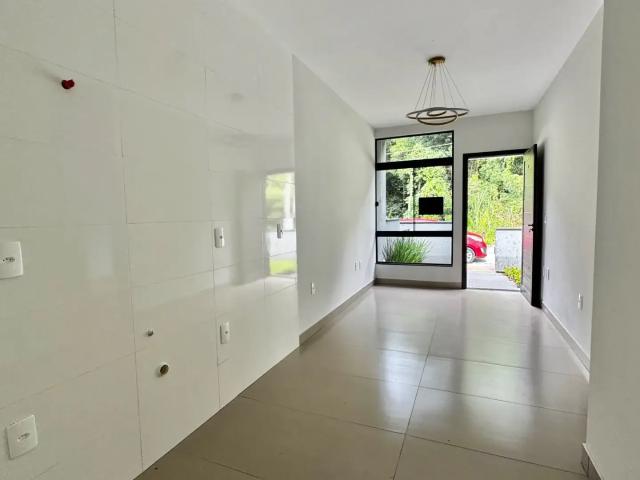 Casa / Sobrado para Venda em Palhoça/SC Bela Vista 2 Quartos