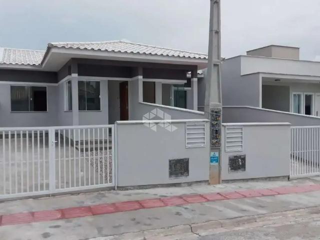 Casa / Sobrado para Venda em Palhoça/SC Bela Vista 2 Quartos