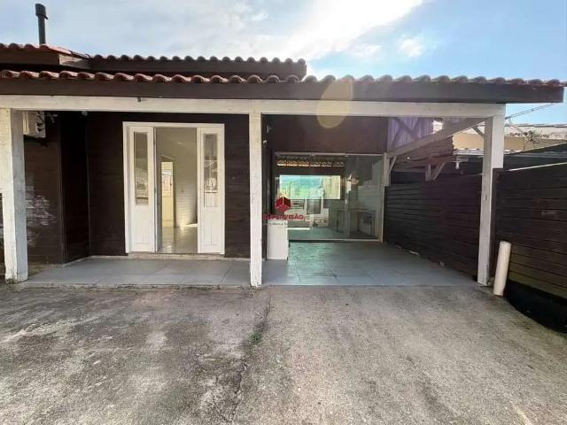 Casa / Sobrado para Venda em Palhoça/SC Bela Vista 2 Quartos