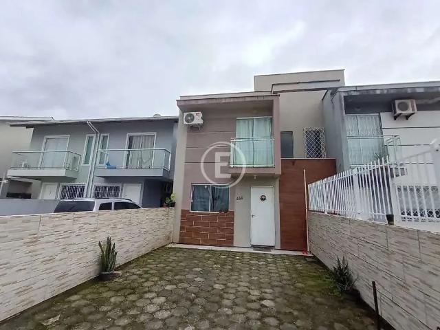 Casa / Sobrado para Venda em Palhoça/SC Bela Vista 2 Quartos