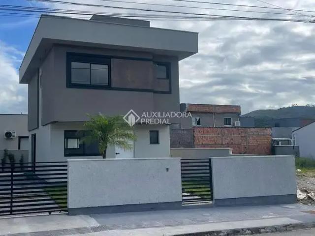 Casa / Sobrado para Venda em Palhoça/SC Bela Vista 3 Quartos