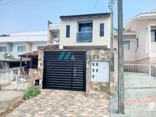 Casa / Sobrado para Venda em Palhoça/SC Bela Vista 3 Quartos