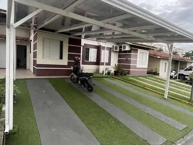 Casa / Sobrado para Venda em Palhoça/SC Bela Vista 3 Quartos