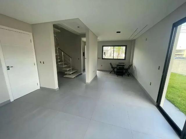 Casa / Sobrado para Venda em Palhoça/SC Bela Vista 3 Quartos
