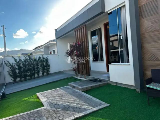 Casa / Sobrado para Venda em Palhoça/SC Bela Vista 3 Quartos