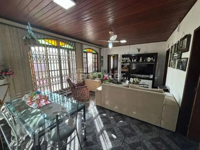 Casa / Sobrado para Venda em Palhoça/SC Brejarú 4 Quartos