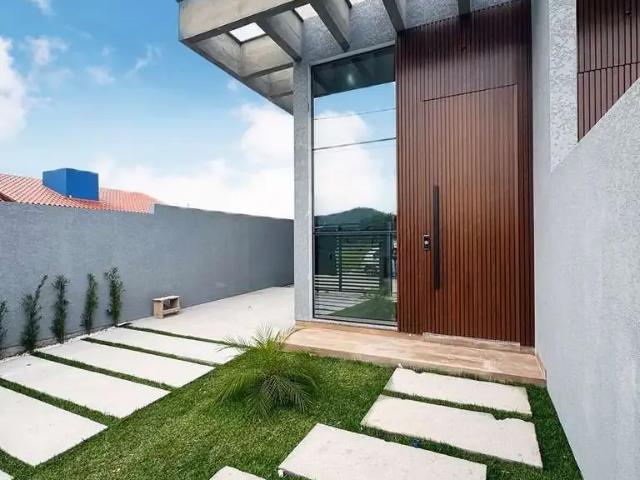 Casa / Sobrado para Venda em Palhoça/SC Guarda do Cubatão 3 Quartos
