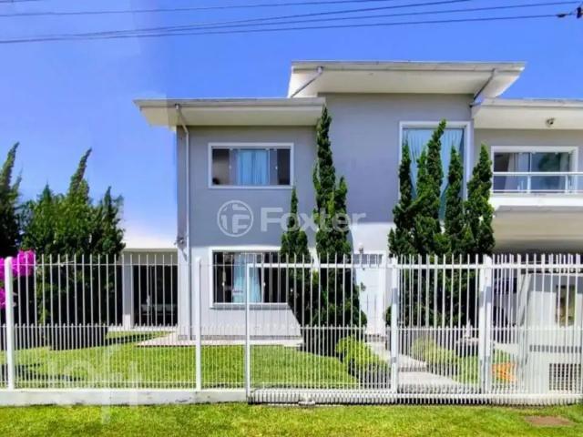 Casa / Sobrado para Venda em Palhoça/SC Guarda do Embaú Ens Brito 4 Quartos