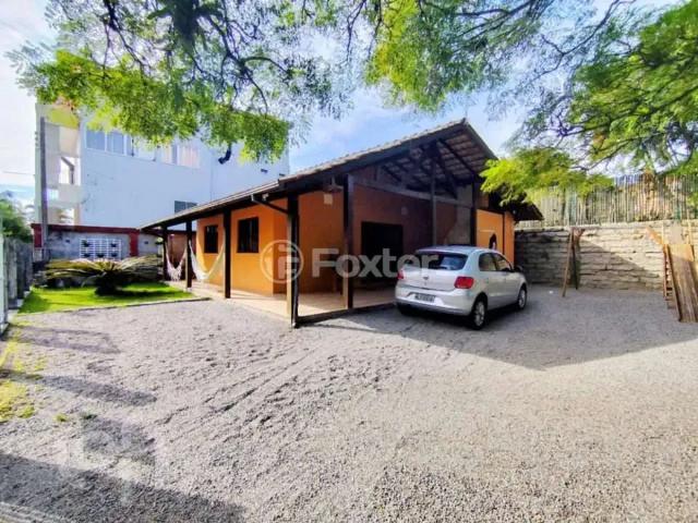 Casa / Sobrado para Venda em Palhoça/SC Guarda do Embaú Ens Brito 2 Quartos