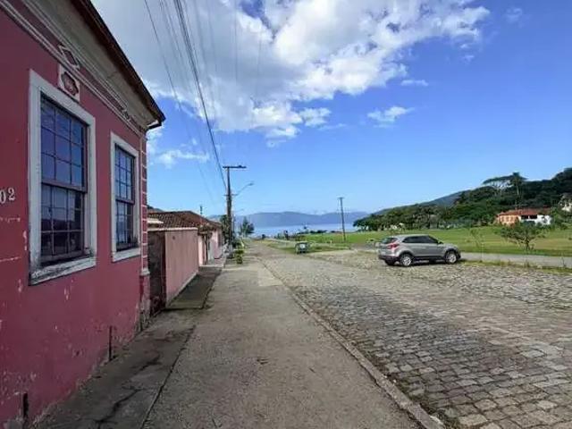 Casa / Sobrado para Venda em Palhoça/SC Enseada de Brito 4 Quartos