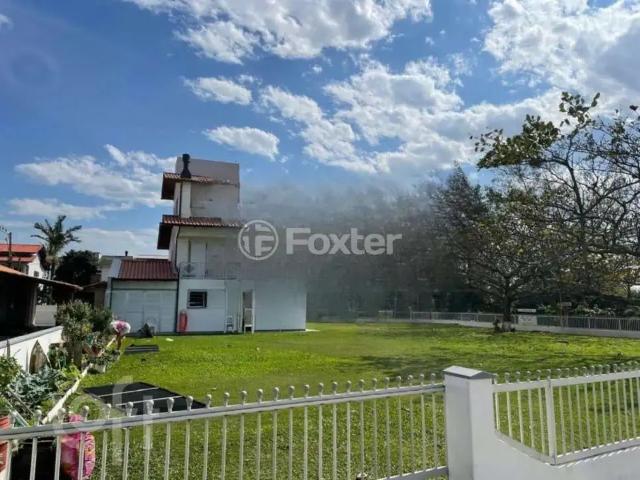 Casa / Sobrado para Venda em Palhoça/SC Enseada de Brito 4 Quartos