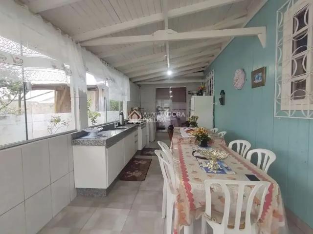 Casa / Sobrado para Venda em Palhoça/SC Enseada de Brito 4 Quartos