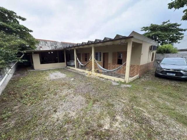 Casa / Sobrado para Venda em Palhoça/SC Enseada de Brito 6 Quartos