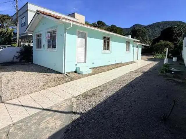 Casa / Sobrado para Venda em Palhoça/SC Enseada de Brito 2 Quartos