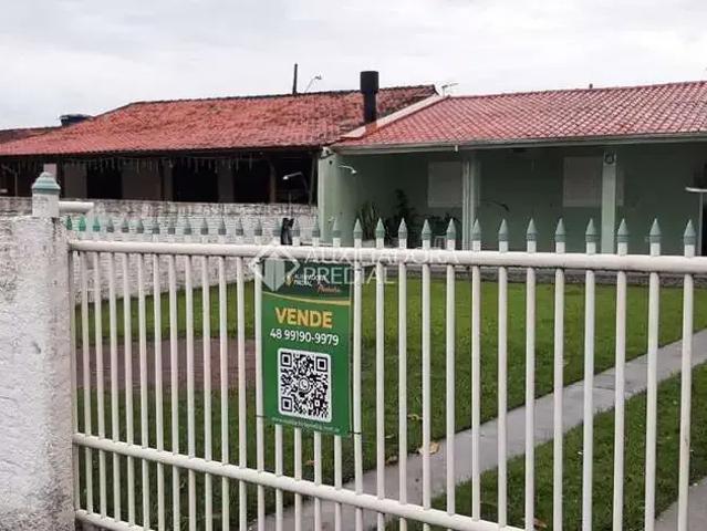 Casa / Sobrado para Venda em Palhoça/SC Enseada de Brito 2 Quartos