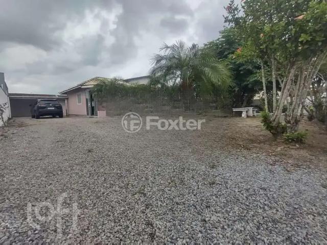 Casa / Sobrado para Venda em Palhoça/SC Enseada de Brito 2 Quartos