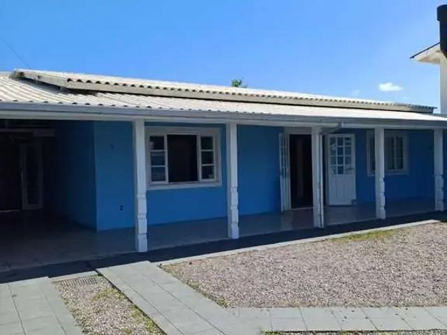 Casa / Sobrado para Venda em Palhoça/SC Enseada de Brito 3 Quartos