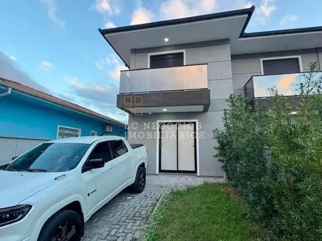Casa / Sobrado para Venda em Palhoça/SC Enseada de Brito 3 Quartos