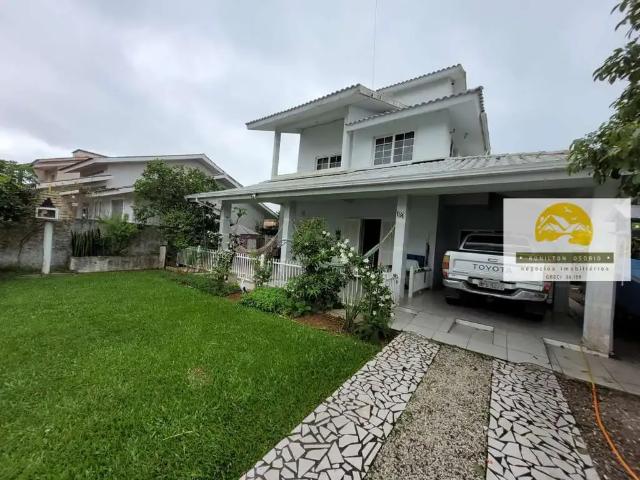 Casa / Sobrado para Venda em Palhoça/SC Enseada de Brito 3 Quartos