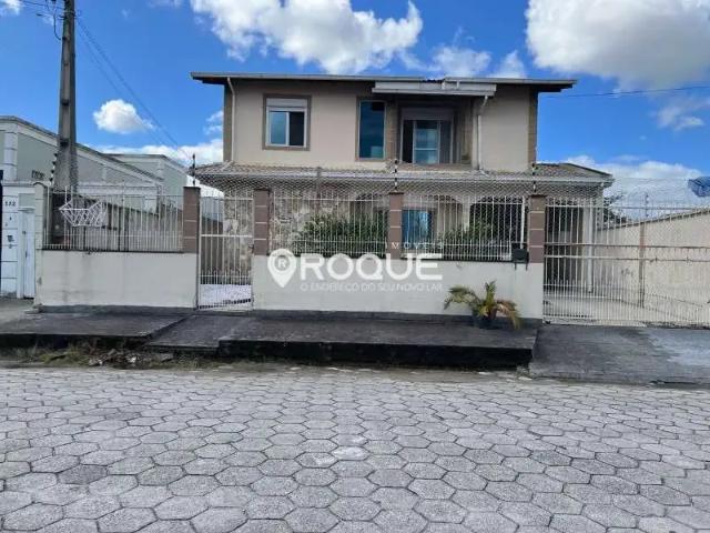 Casa / Sobrado para Venda em Palhoça/SC Jardim das Palmeiras 3 Quartos
