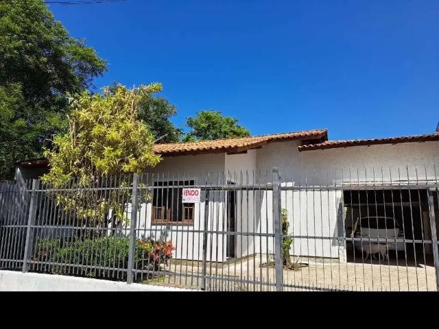 Casa / Sobrado para Venda em Palhoça/SC Madri 3 Quartos
