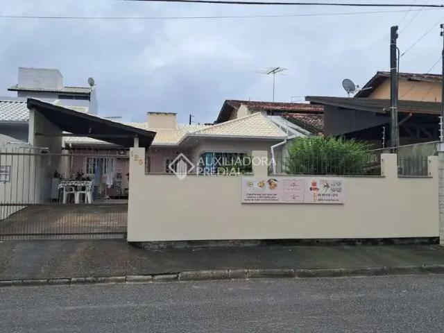 Casa / Sobrado para Venda em Palhoça/SC Madri 2 Quartos