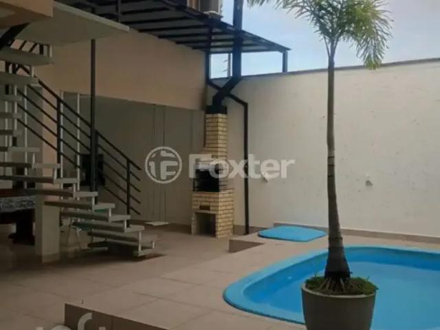 Casa / Sobrado para Venda em Palhoça/SC Madri 4 Quartos