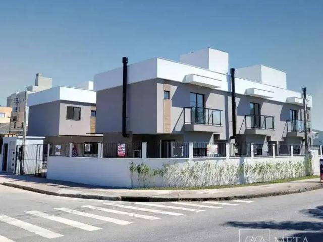 Casa / Sobrado para Venda em Palhoça/SC Nova Palhoça 3 Quartos