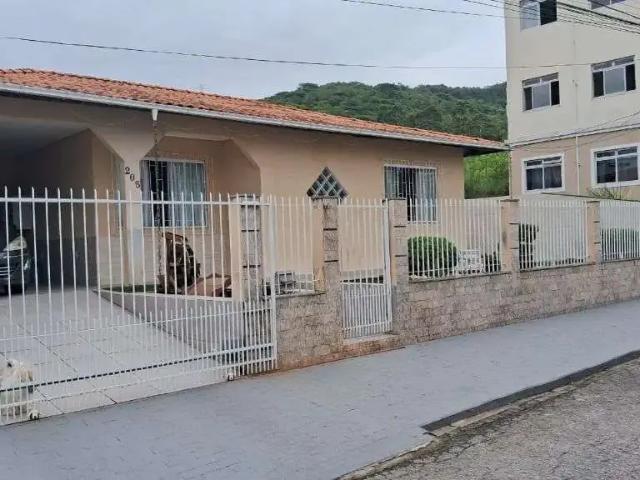 Casa / Sobrado para Venda em Palhoça/SC São Sebastião 2 Quartos
