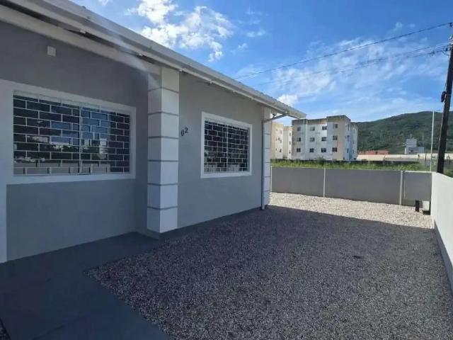Casa / Sobrado para Venda em Palhoça/SC São Sebastião 2 Quartos