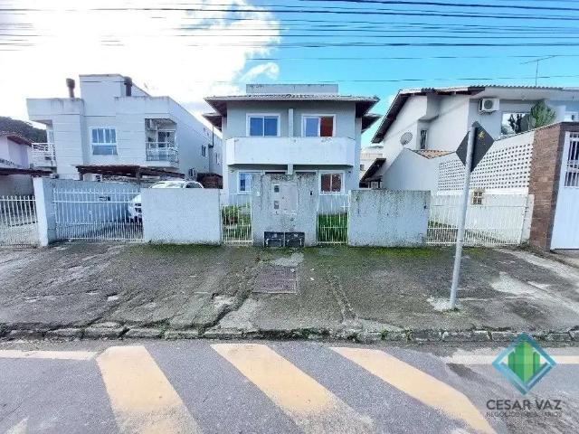 Casa / Sobrado para Venda em Palhoça/SC São Sebastião 2 Quartos