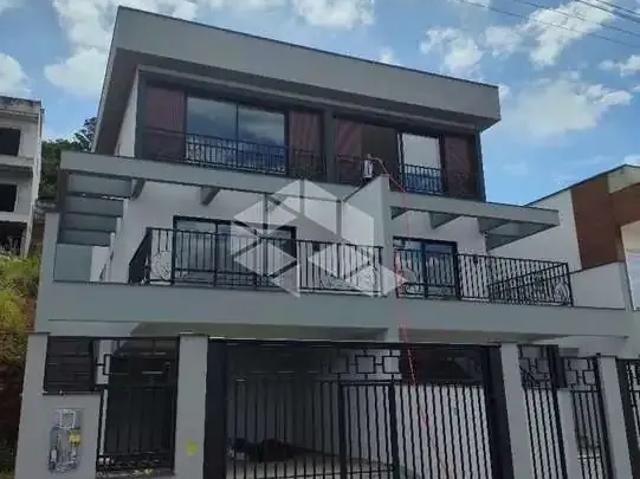 Casa / Sobrado para Venda em Palhoça/SC São Sebastião 2 Quartos
