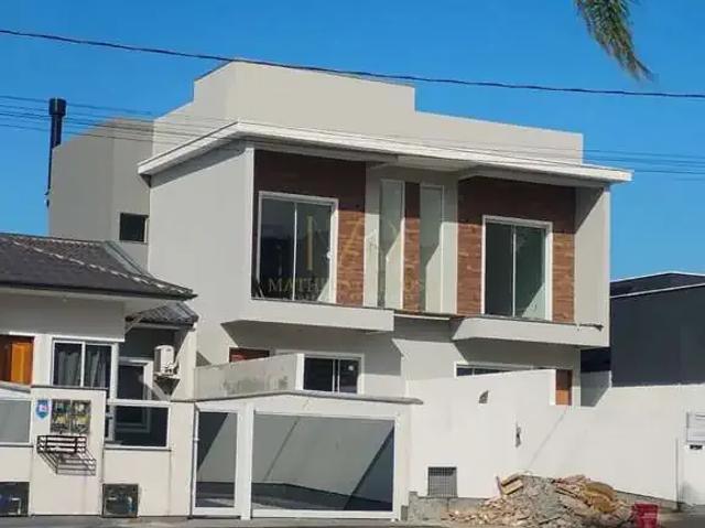 Casa / Sobrado para Venda em Palhoça/SC Bela Vista 2 Quartos