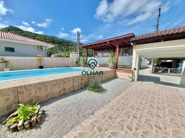Casa / Sobrado para Venda em Palhoça/SC São Sebastião 3 Quartos