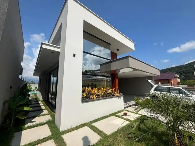 Casa / Sobrado para Venda em Palhoça/SC São Sebastião 3 Quartos