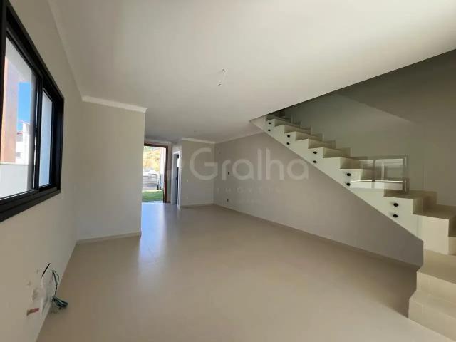 Casa / Sobrado para Venda em Palhoça/SC São Sebastião 3 Quartos