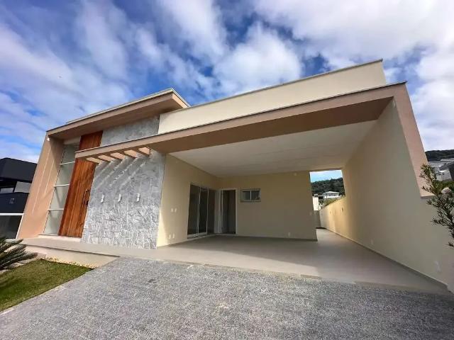 Casa / Sobrado para Venda em Palhoça/SC São Sebastião 3 Quartos