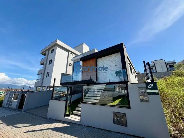 Casa / Sobrado para Venda em Palhoça/SC São Sebastião 3 Quartos