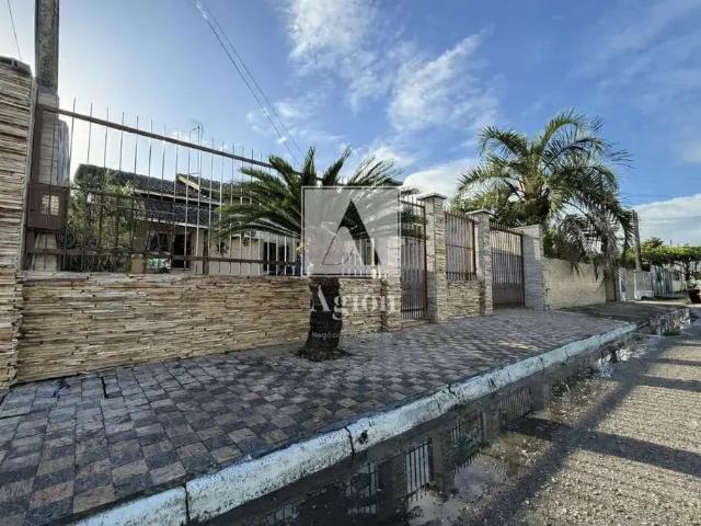 Casa / Sobrado para Venda em Palhoça/SC São Sebastião 3 Quartos
