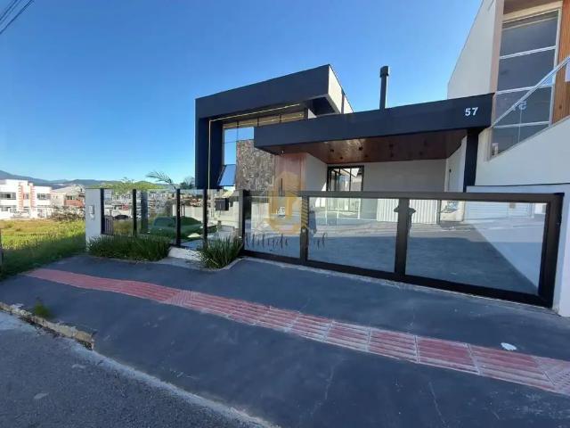 Casa / Sobrado para Venda em Palhoça/SC São Sebastião 3 Quartos