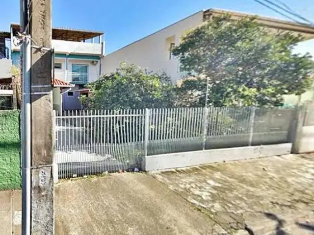 Casa / Sobrado para Venda em Palhoça/SC São Sebastião 3 Quartos