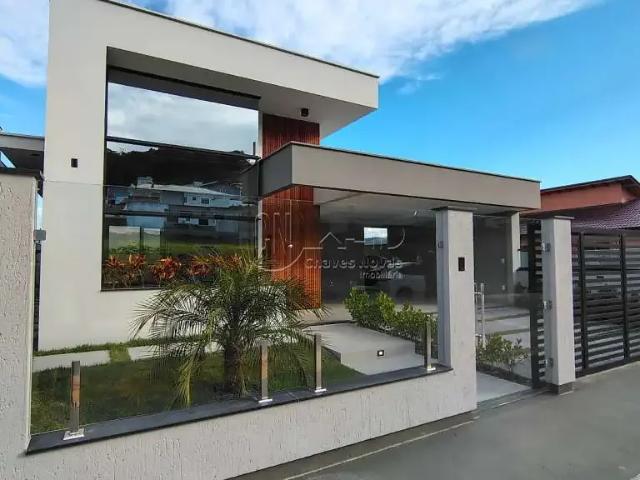 Casa / Sobrado para Venda em Palhoça/SC São Sebastião 3 Quartos