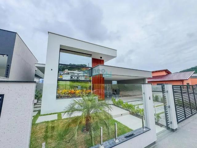 Casa / Sobrado para Venda em Palhoça/SC São Sebastião 3 Quartos