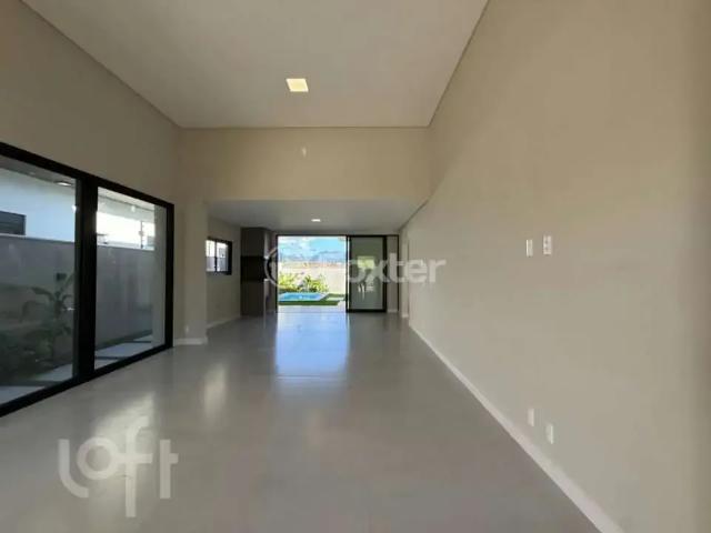 Casa / Sobrado para Venda em Palhoça/SC São Sebastião 3 Quartos