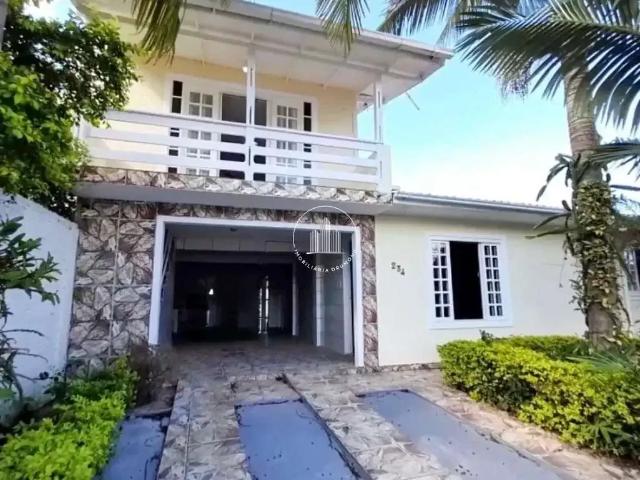 Casa / Sobrado para Venda em Palhoça/SC São Sebastião 3 Quartos