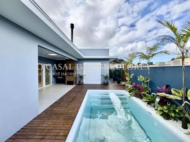 Casa / Sobrado para Venda em Palhoça/SC São Sebastião 3 Quartos
