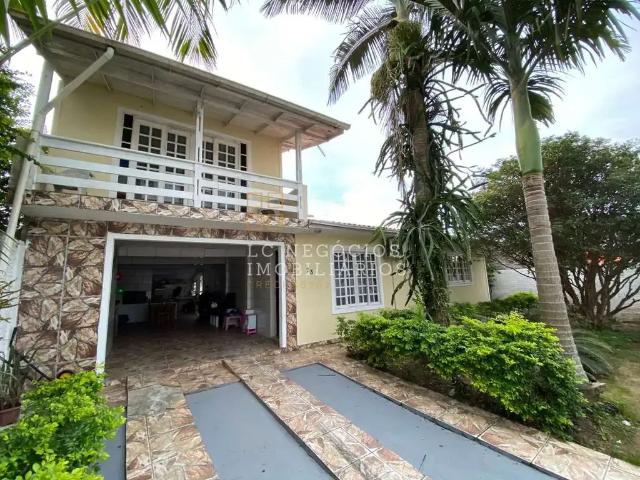 Casa / Sobrado para Venda em Palhoça/SC São Sebastião 3 Quartos