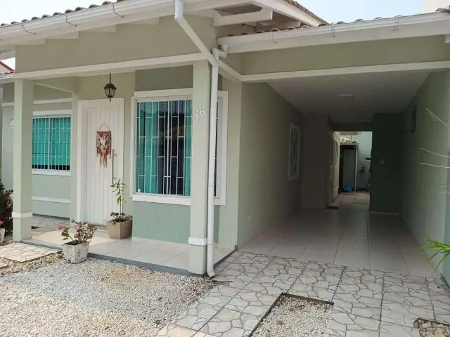 Casa / Sobrado para Venda em Palhoça/SC São Sebastião 3 Quartos