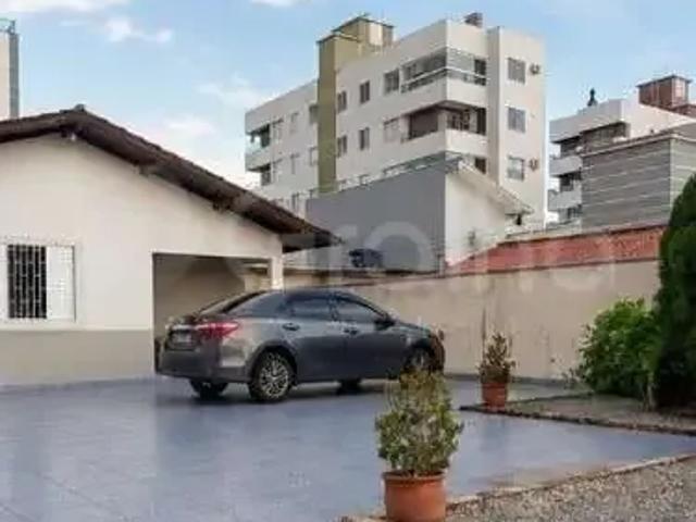 Casa / Sobrado para Venda em Palhoça/SC Ponte do Imaruim 4 Quartos