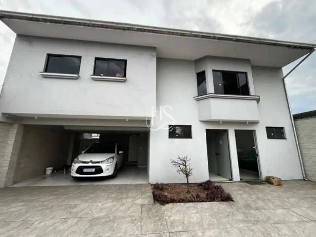 Casa / Sobrado para Venda em Palhoça/SC Ponte do Imaruim 4 Quartos
